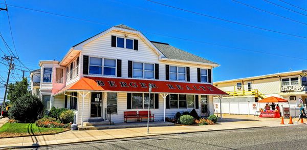 BERGER REALTY - Updated January 2026 - 36 Photos & 70 Reviews - 3160 ...