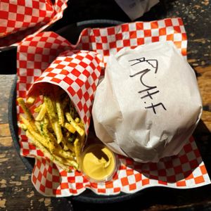 206 BURGER COMPANY - Updated August 2025 - 69 Photos & 17 Reviews ...