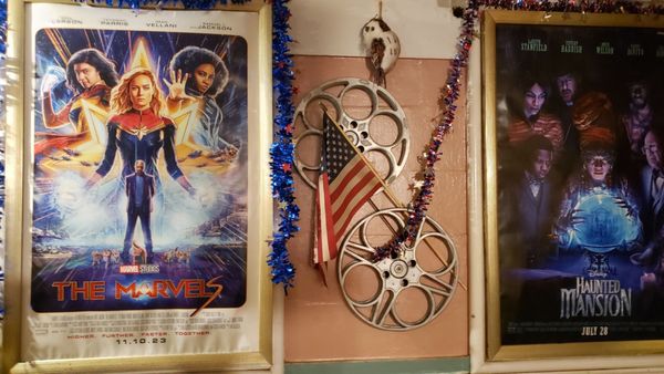 RUSKIN FAMILY DRIVE-IN THEATER - Updated January 2026 - 80 Photos & 89 ...