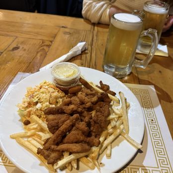 VIENNA INN - Updated July 2025 - 210 Photos & 447 Reviews - 120 Maple ...