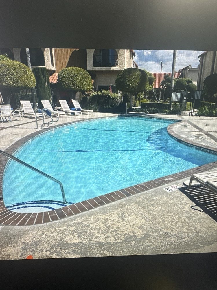 MISTER POOLMAN - Updated July 2025 - 21 Reviews - 13351 Riverside Dr ...