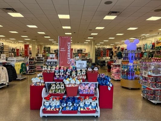 DISNEY STORE - Updated November 2025 - 28 Photos & 15 Reviews - 4015 I ...