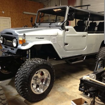 OVERBUILT CUSTOMS - Updated October 2025 - 110 Photos - 6740 Philips ...