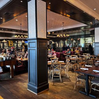 KING’S FISH HOUSE - HENDERSON - Updated September 2024 - 2358 Photos ...