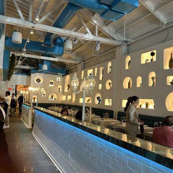 ELIA - Updated May 2025 - 1383 Photos & 507 Reviews - 1520 Locust St ...