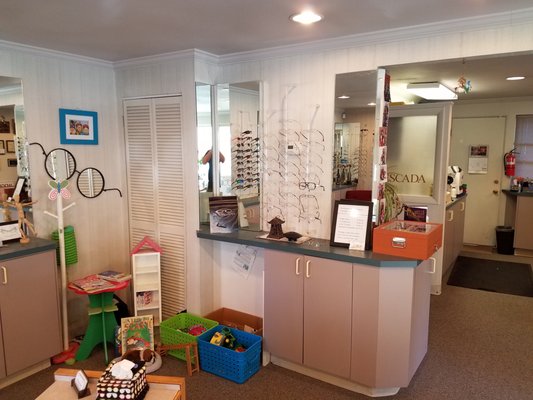 WOODLAWN OPTICAL DISPENSARY - Updated December 2025 - 24 Reviews - 8032 ...