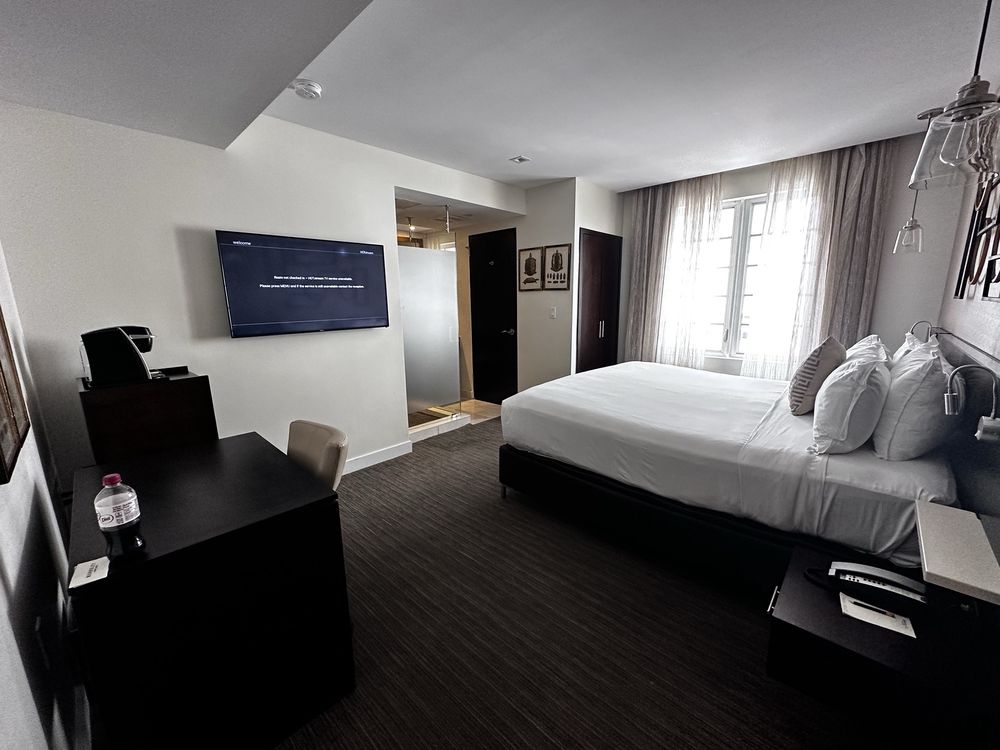 BERKELEY SHORE HOTEL - Updated December 2025 - 74 Photos & 52 Reviews ...