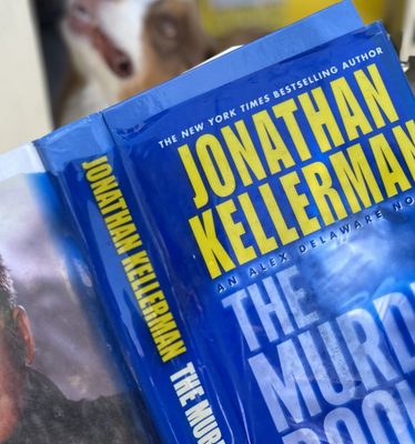 LIBÉLULA BOOKS & CO - Updated January 2025 - 63 Photos & 29 Reviews ...