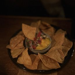 RONTOMS - Updated June 2025 - 259 Photos & 521 Reviews - 600 E Burnside ...