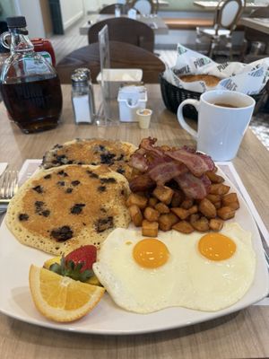 PUR & SIMPLE - Updated October 2025 - 15 Photos - 7694 Hurontario ...