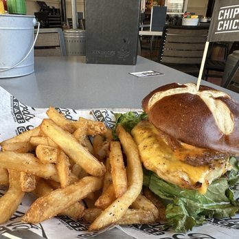 FORD’S GARAGE - Updated August 2025 - 95 Photos & 66 Reviews - 4971 ...