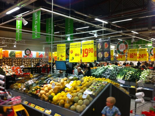 ICA MAXI - Updated March 2025 - Kumla Gårdsväg 30, Botkyrka, Sweden ...