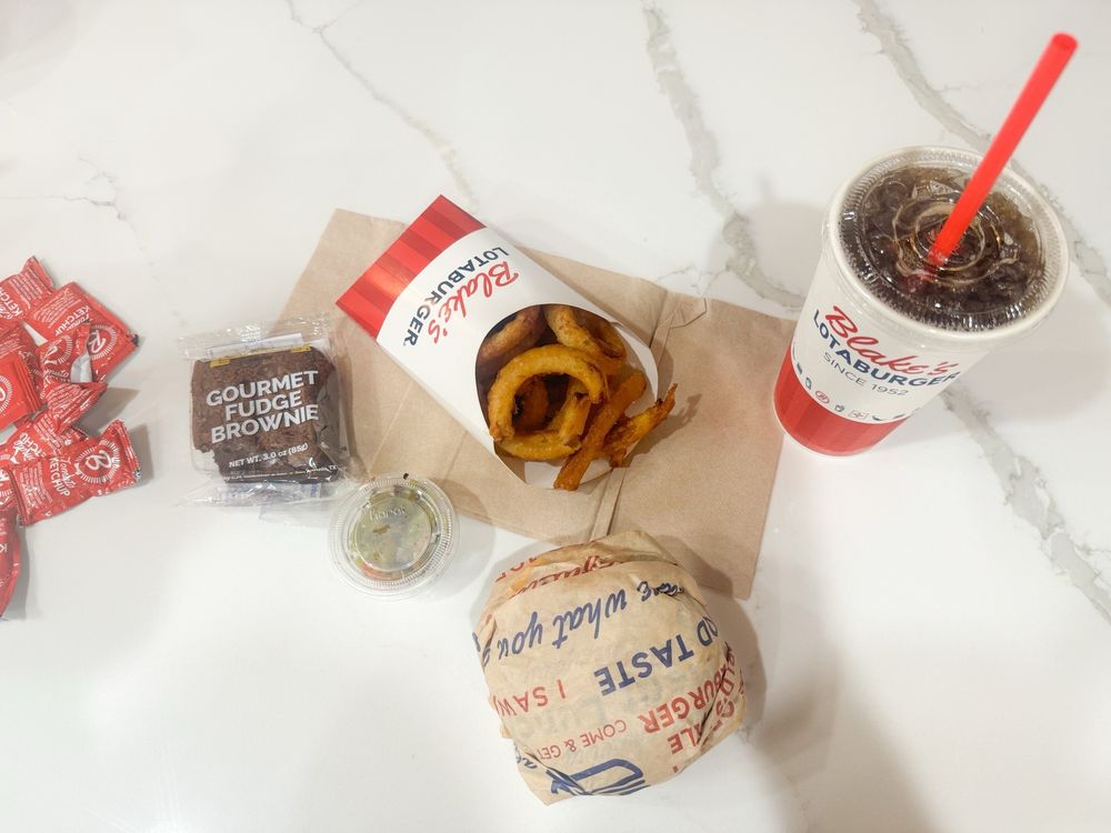 BLAKE’S LOTABURGER - Updated October 2024 - 55 Photos & 78 Reviews ...