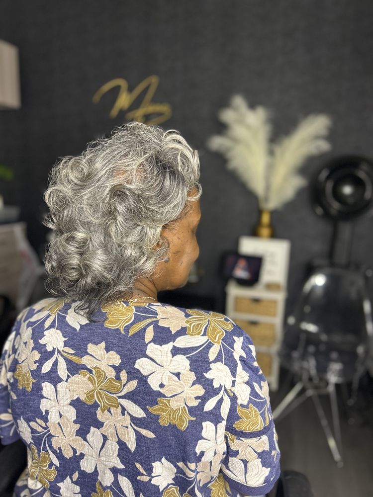 MANE BAR SALON - Updated August 2025 - 31 Photos - 2170 W Point Rd ...