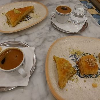 MADO YONGE - Updated December 2025 - 107 Photos & 52 Reviews - 144 ...