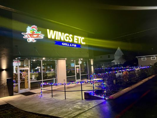 WINGS ETC GRILL & PUB - Updated October 2025 - 25 Photos & 13 Reviews ...