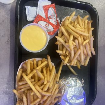 SALT BURGERS + FRIES - Updated February 2025 - 50 Photos & 38 Reviews ...