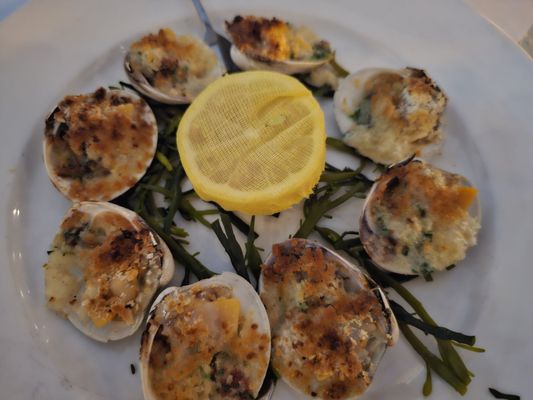 DOCKS OYSTER BAR - MIDTOWN EAST, NYC - Updated December 2025 - 970 ...