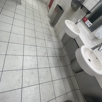 TARGET - Updated November 2024 - 524 Photos & 154 Reviews - 2850 N ...