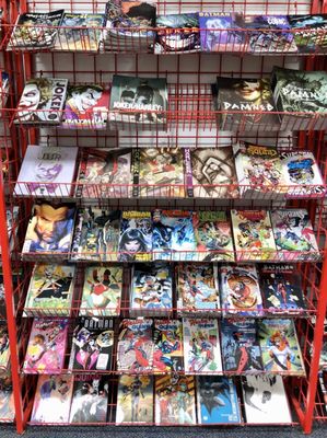 DOWNTOWN COMICS NORTH - 32 Photos & 21 Reviews - 5767 E 86th St ...