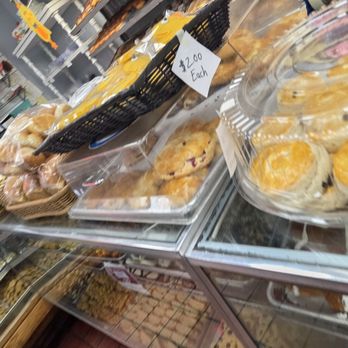 MINOS BAKERY - Updated December 2025 - 41 Photos & 52 Reviews - 106 W ...
