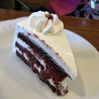 RADHAUS - Updated July 2024 - 1158 Photos & 666 Reviews - 2 Marina Blvd ...