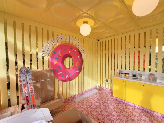 FRIENDLY DONUTS - 2403 Photos & 1372 Reviews - 4442 E Chapman Ave ...