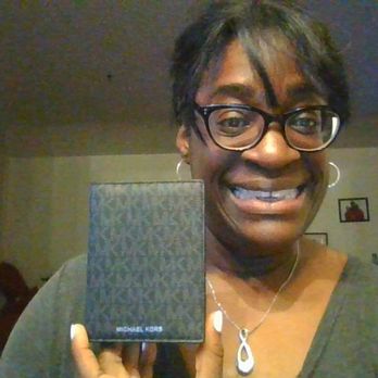 GLOUCESTER PREMIUM OUTLETS - Updated July 2025 - 107 Photos & 144 ...