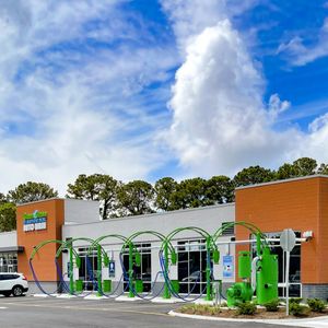 GREEN CLEAN EXPRESS AUTO WASH - YADKIN RD - Updated April 2025 - 2600 ...