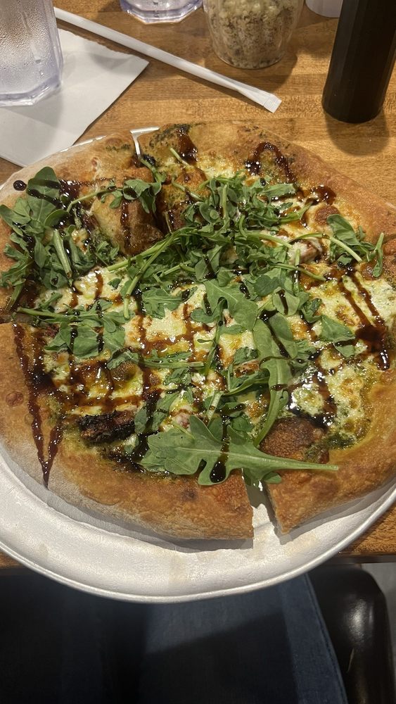 OLD CHICAGO PIZZA + TAPROOM - Updated December 2025 - 17 Photos & 55 ...