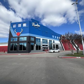 BOWLERO DALLAS - Updated December 2025 - 87 Photos & 31 Reviews - 3805 ...