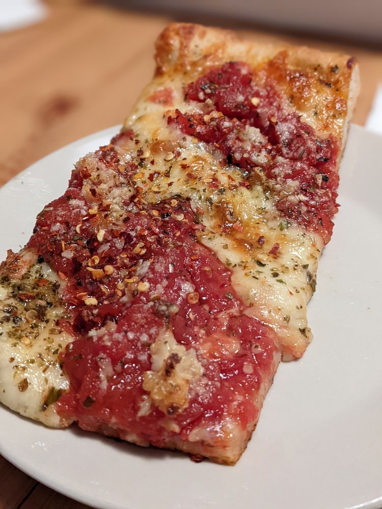 GREENPOINT ORIGINAL ITALIAN PIZZA - Updated December 2025 - 79 Photos ...