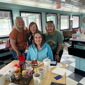 SUMMERTON DINER - Updated May 2025 - 47 Photos & 112 Reviews - 32 S ...