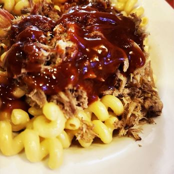 THE IRON PIG SMOKEHOUSE - Updated June 2025 - 209 Photos & 321 Reviews ...