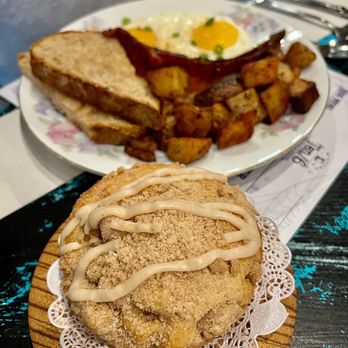 TEN/6 - Updated March 2025 - 427 Photos & 270 Reviews - 1705 N ...