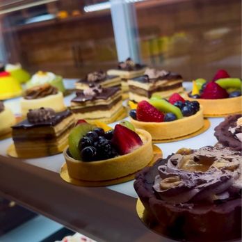 MOKA & CO - Updated April 2024 - 93 Photos & 27 Reviews - 28-54 ...