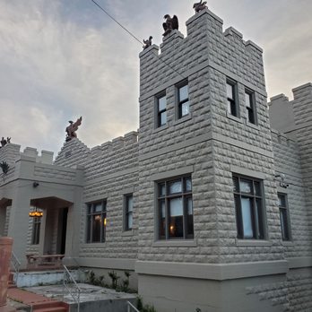 MAZZA CASTLE - Updated July 2025 - 67 Photos & 15 Reviews - 900 Mirador ...