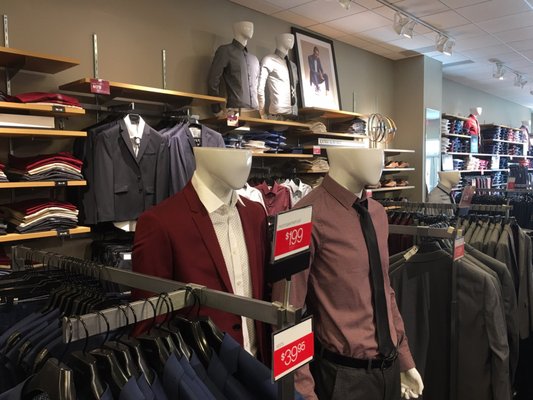 EXPRESS FACTORY OUTLET STORE - Updated October 2024 - 10 Photos - 2382 ...