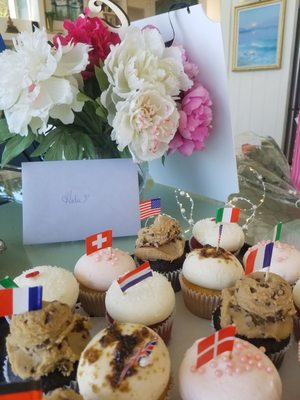 SWEET SEPTEMBER CUPCAKES - 33 Photos & 33 Reviews - Desserts - Lakewood, CA