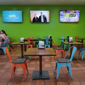 JOHNNY MAÑANAS - OCEAN BEACH - Updated July 2024 - 72 Photos & 59 ...