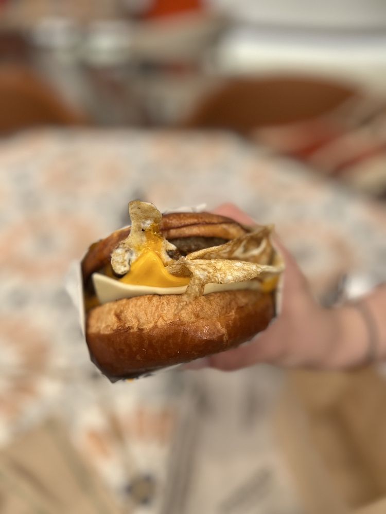 EGGHEAD - Updated July 2025 - 331 Photos & 201 Reviews - 3730 Aria ...