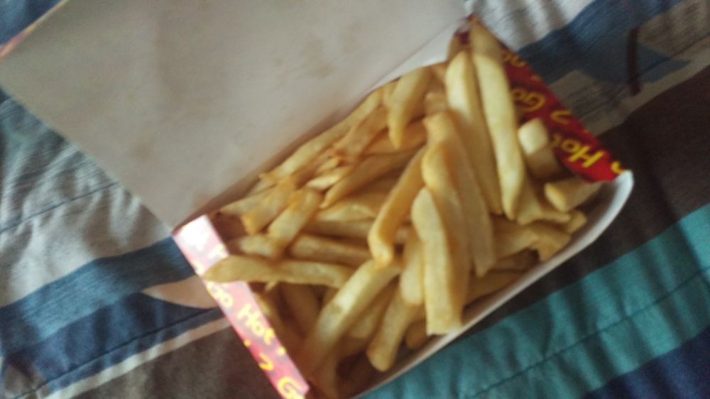 CANADIAN ROOSTER - Updated October 2025 - 18 Fern St, Portland Victoria ...