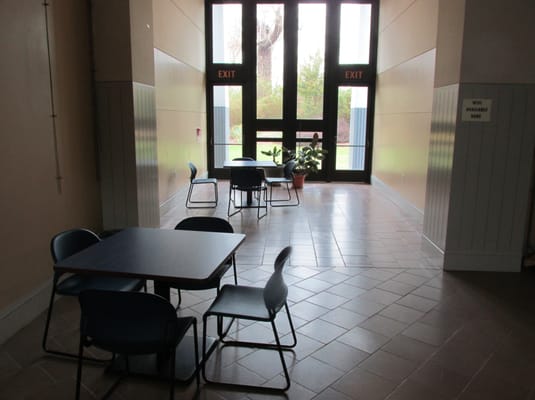 EAST LYME PUBLIC LIBRARY - Updated December 2025 - 39 Photos - 39 ...