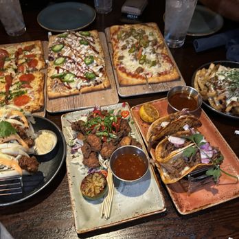 PUTTSHACK - OAKBROOK - Updated December 2025 - 482 Photos & 301 Reviews ...