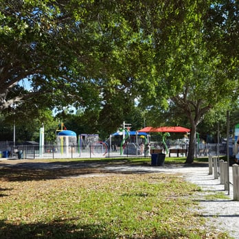 HIGHLANDER PARK - Updated December 2025 - 36 Photos & 10 Reviews - 1920 ...