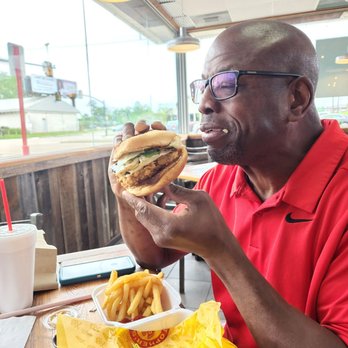 TOPHER’S ROCK ‘N ROLL GRILL - Updated August 2024 - 40 Photos & 60 ...