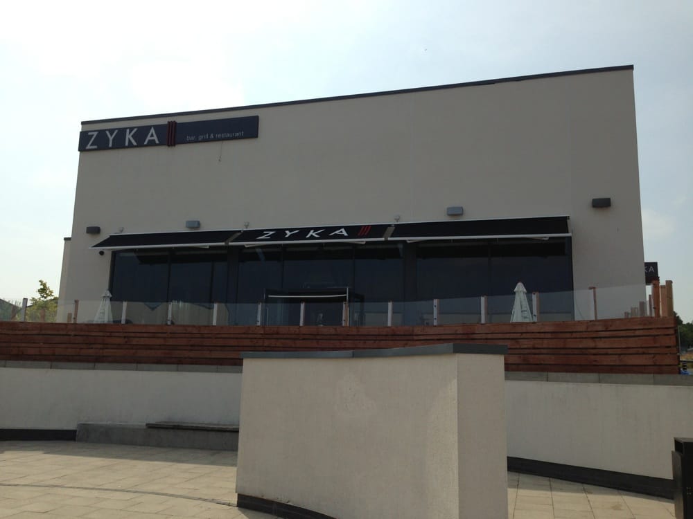 ZYKA - Updated January 2026 - 12 Greenlaw Place, Newton Mearns, Glasgow ...