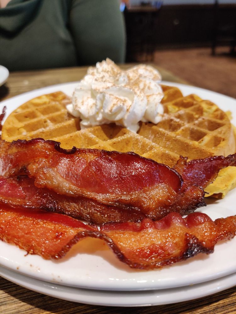 FAMOUS TOASTERY KEAGY VILLAGE, Roanoke, Virginia - 5010 Keagy Rd ...