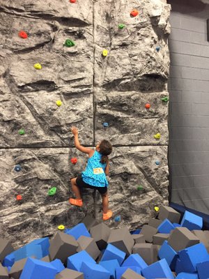 SKY ZONE - MADISON - Updated June 2025 - 20 Photos & 53 Reviews - 2134 ...