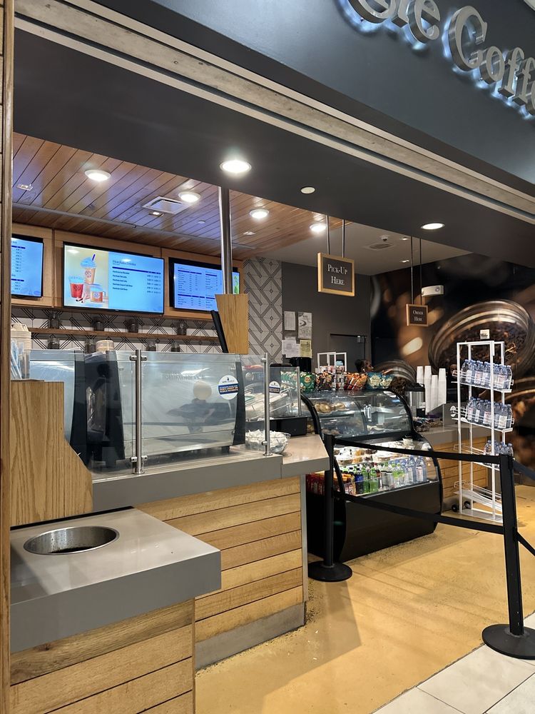 THE COFFEE BEAN & TEA LEAF - Updated August 2024 - 73 Photos & 111 ...